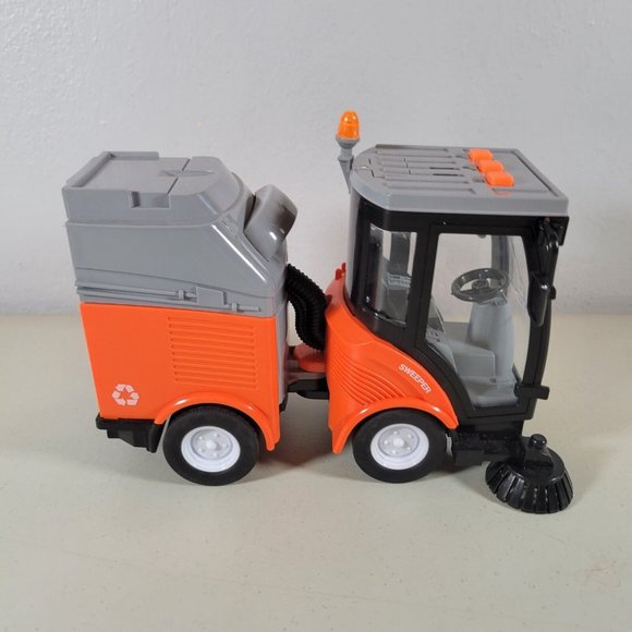 Toy To Enjoy | Toys | Street Sweeper Truck With Light Sound Effects ...